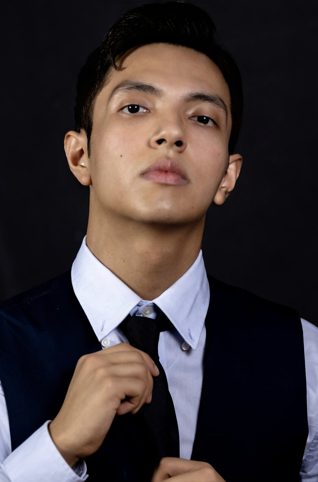 Dennis Orellana | Deutsche Oper am Rhein